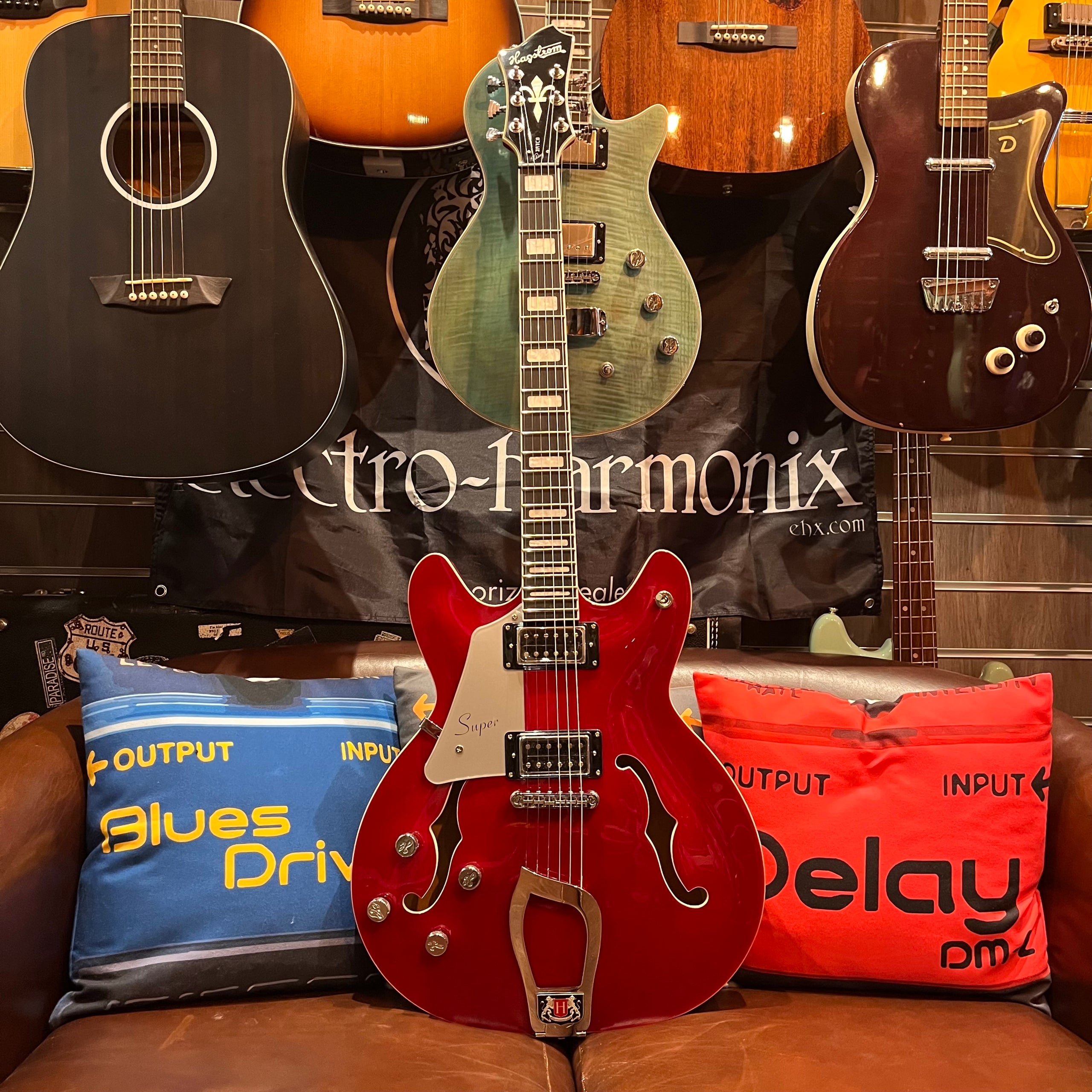 Hagstrom Super Viking - Wild Cherry Transparent Left Handed | Thingz ...